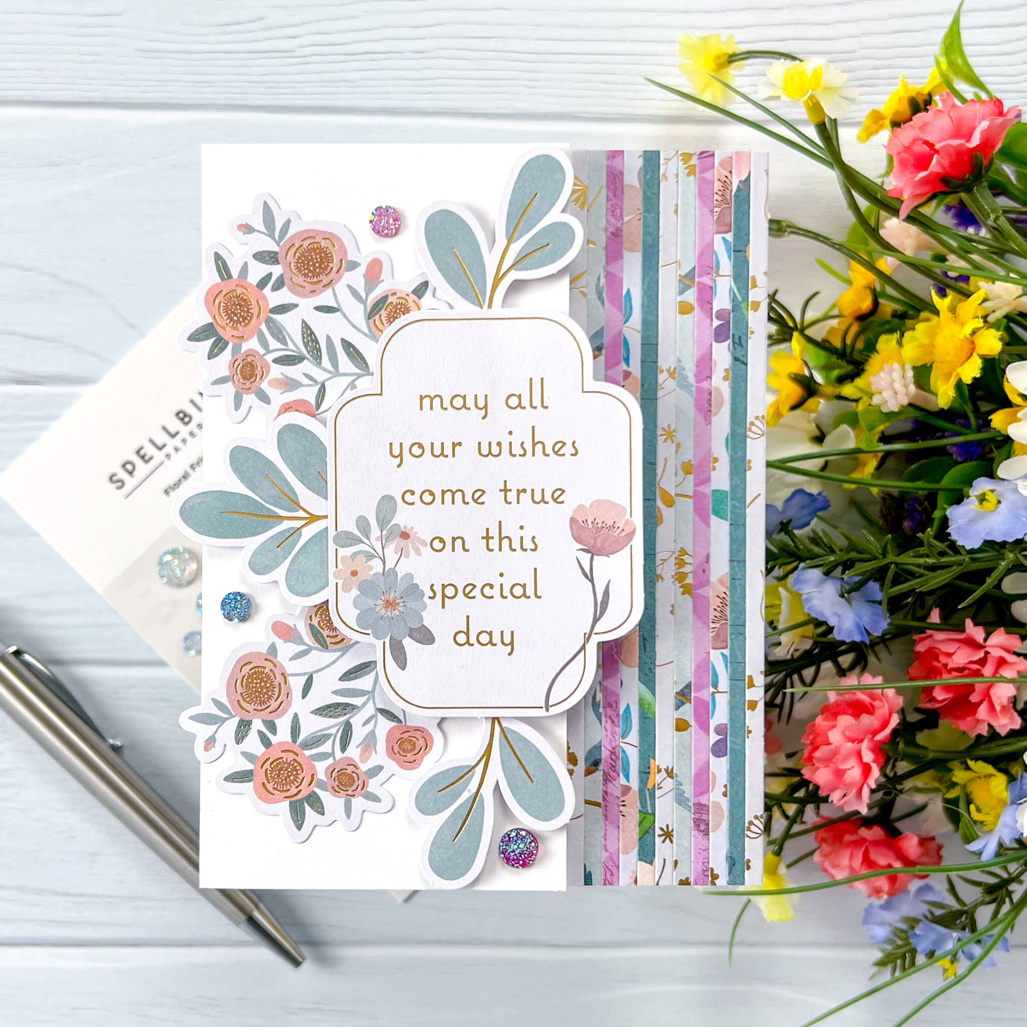 5 Fun and Easy Ways to use Paper Strips! - DreamCraftCreate